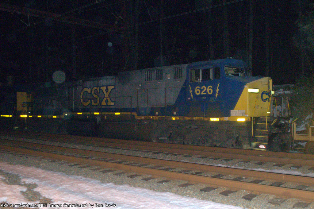 CSX AC60CW 626 trails on Q190-01